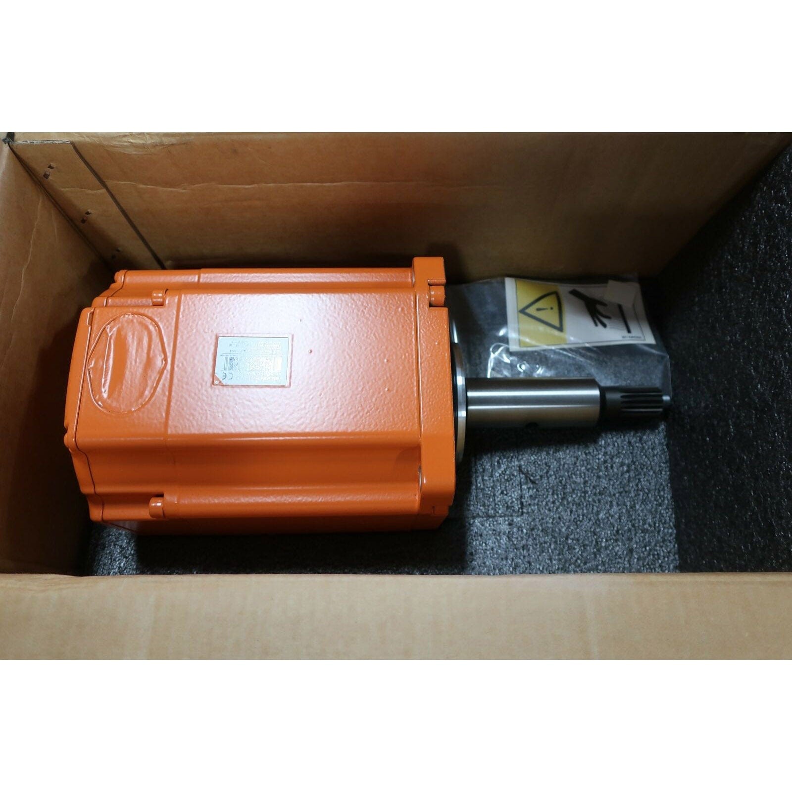 ABB Robotics 3HAC17484 9 Rotational AC Motor M9 ABB Robotics 3HAC17484 9 Rotational AC Motor M9